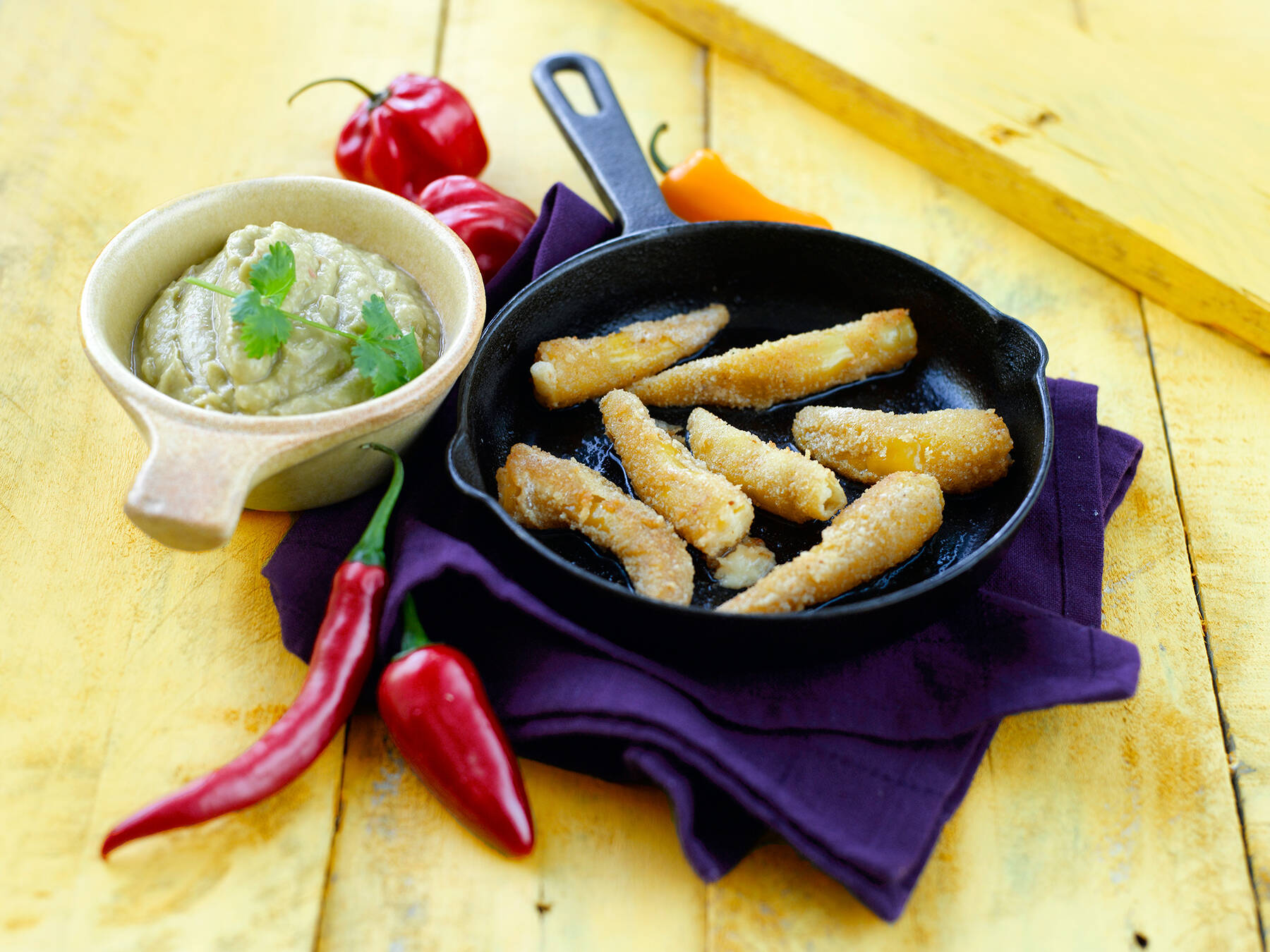 Cheddar-pepperonit - Valio