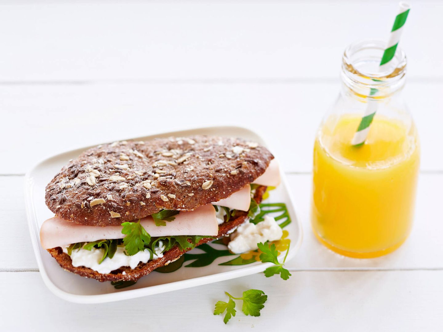 Raejuusto-tomaattisalaatti - Valio