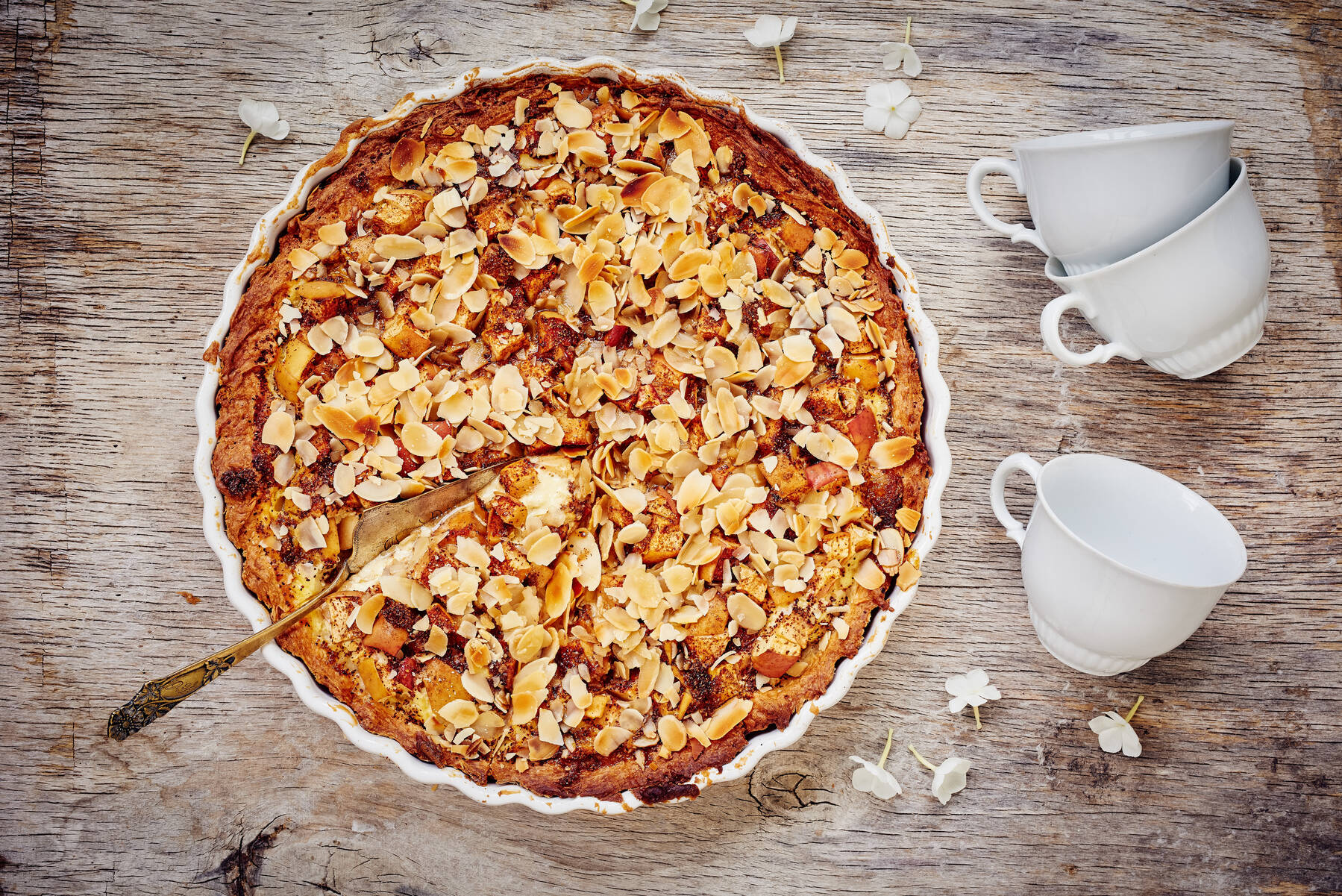 Gluteeniton omenapiirakka - Valio