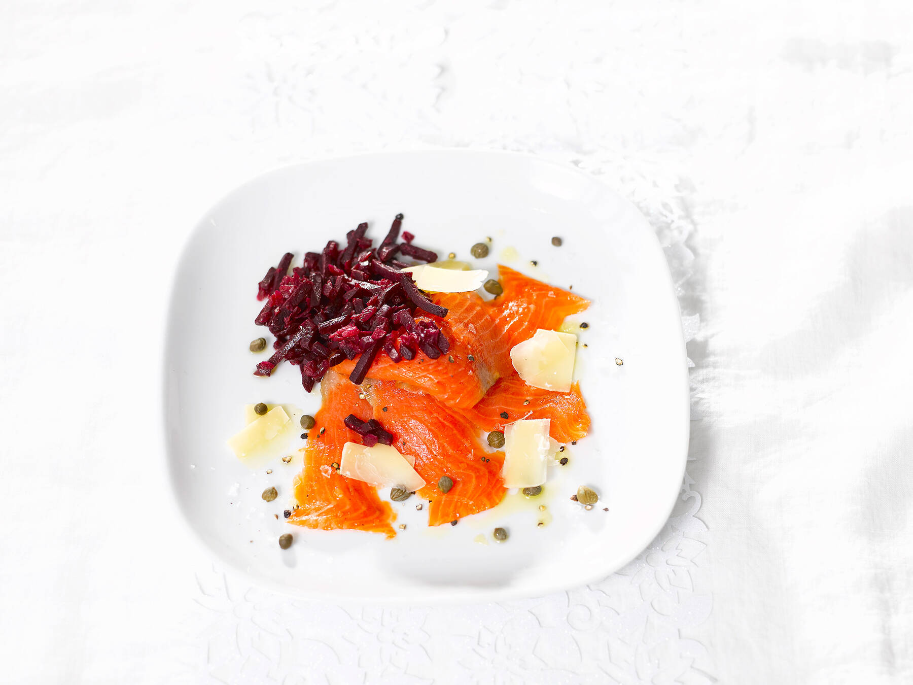 Punajuuri-lohi carpaccio - Valio Aimo